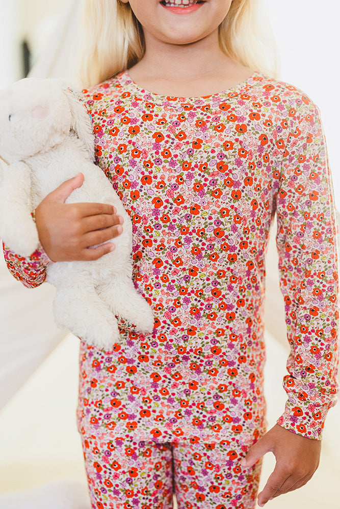 Alice and Ames Jams in Prim Flower – Blossom & Lily